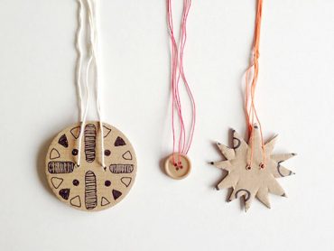 DIY Cardboard Twirly Whirly Toy | Handmade Charlotte