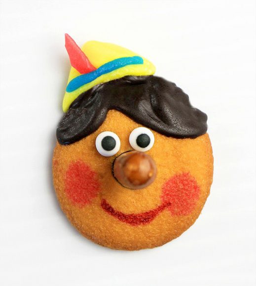 DIY Pinocchio Cookies | Handmade Charlotte