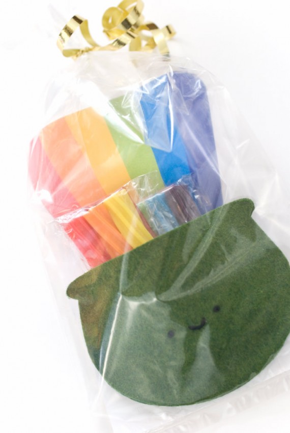 Super Cute Pot of Gold Favors for St. Patrick’s Day | Handmade Charlotte