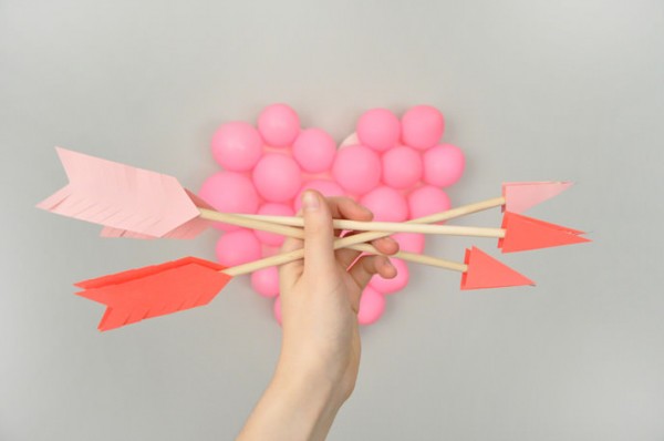 Valentine’s Day Carnival: DIY Balloon Pop | Handmade Charlotte