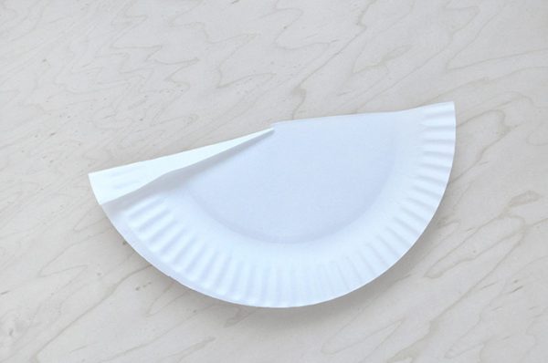 Candy-Filled Paper Plate Ornaments | Handmade Charlotte