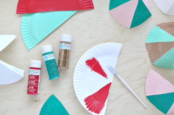 Candy-Filled Paper Plate Ornaments | Handmade Charlotte