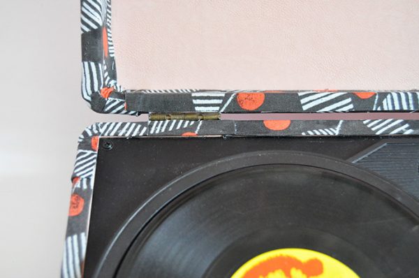 How to Customize Your Record Player with Mod Podge | Handmade Charlotte
