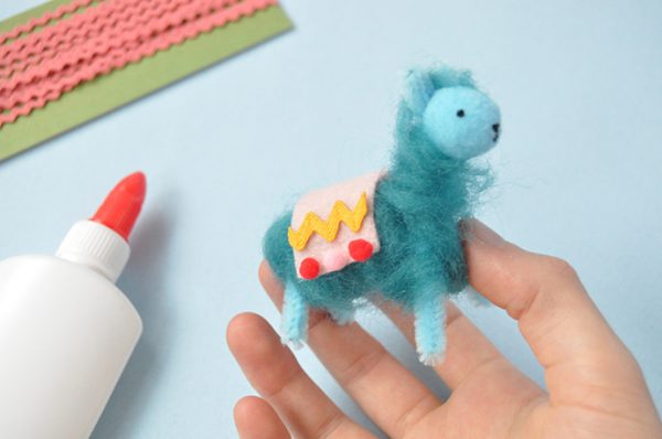 Pipe Cleaner & Wool Llamas | Handmade Charlotte