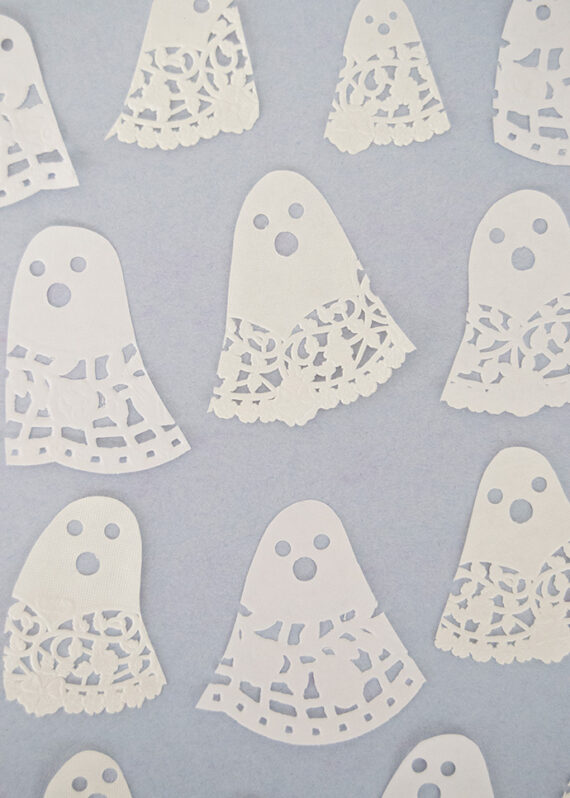 Doily Ghost Paper Craft | Handmade Charlotte