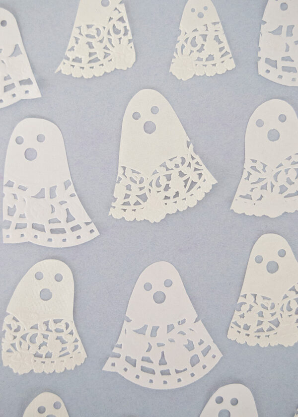 Doily Ghost Paper Craft | Handmade Charlotte